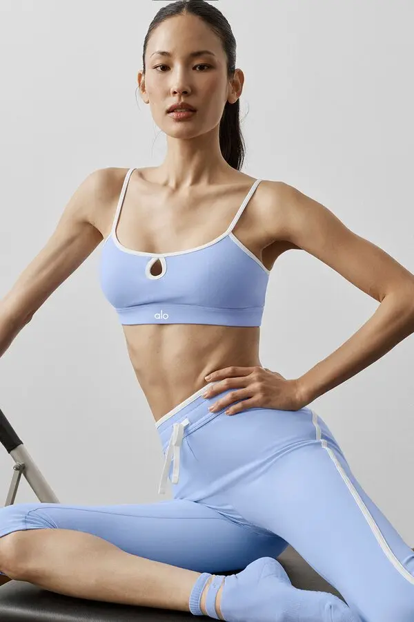 Alo Yoga Airbrush Race Pace Bra - Light Provence Blue/White